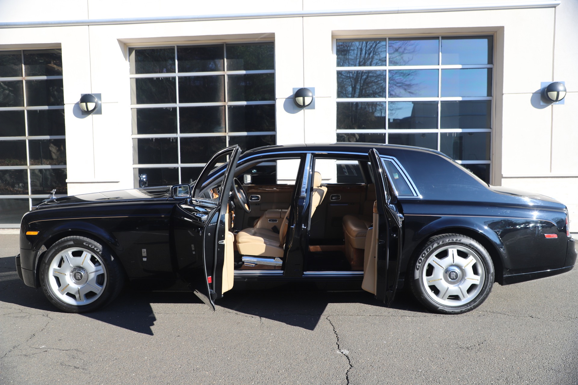 Pre-Owned 2006 Rolls-Royce Phantom For Sale (Special Pricing ...