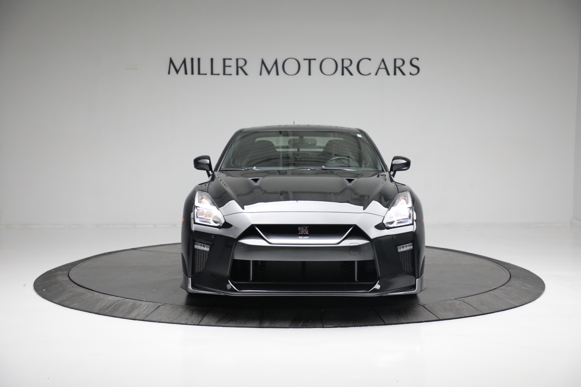 Pre-Owned 2017 Nissan GT-R Premium For Sale (Special Pricing ...